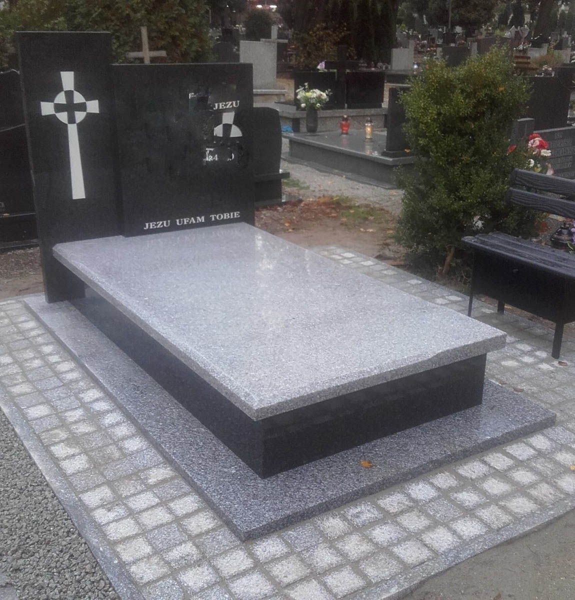 Nagrobki granitowe, pomniki granitowe, piękne i nowoczesne - GranitHub